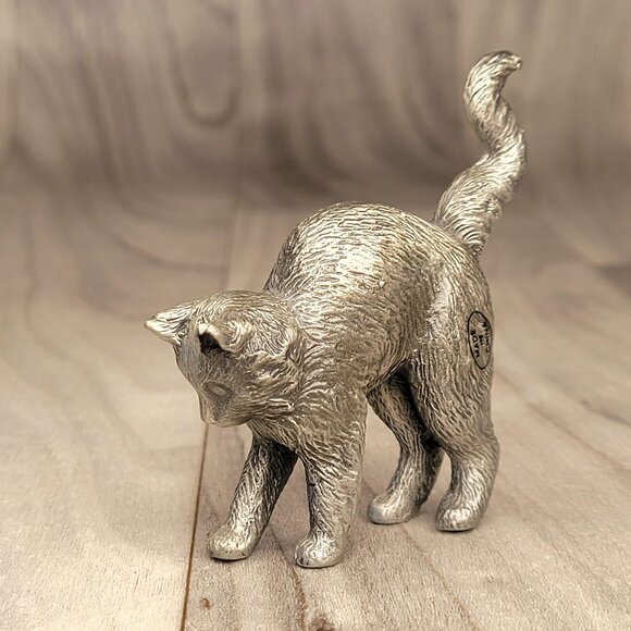 Franklin Mint | Accents | Vtg Franklin Mint Curio Cabinet Cats ...